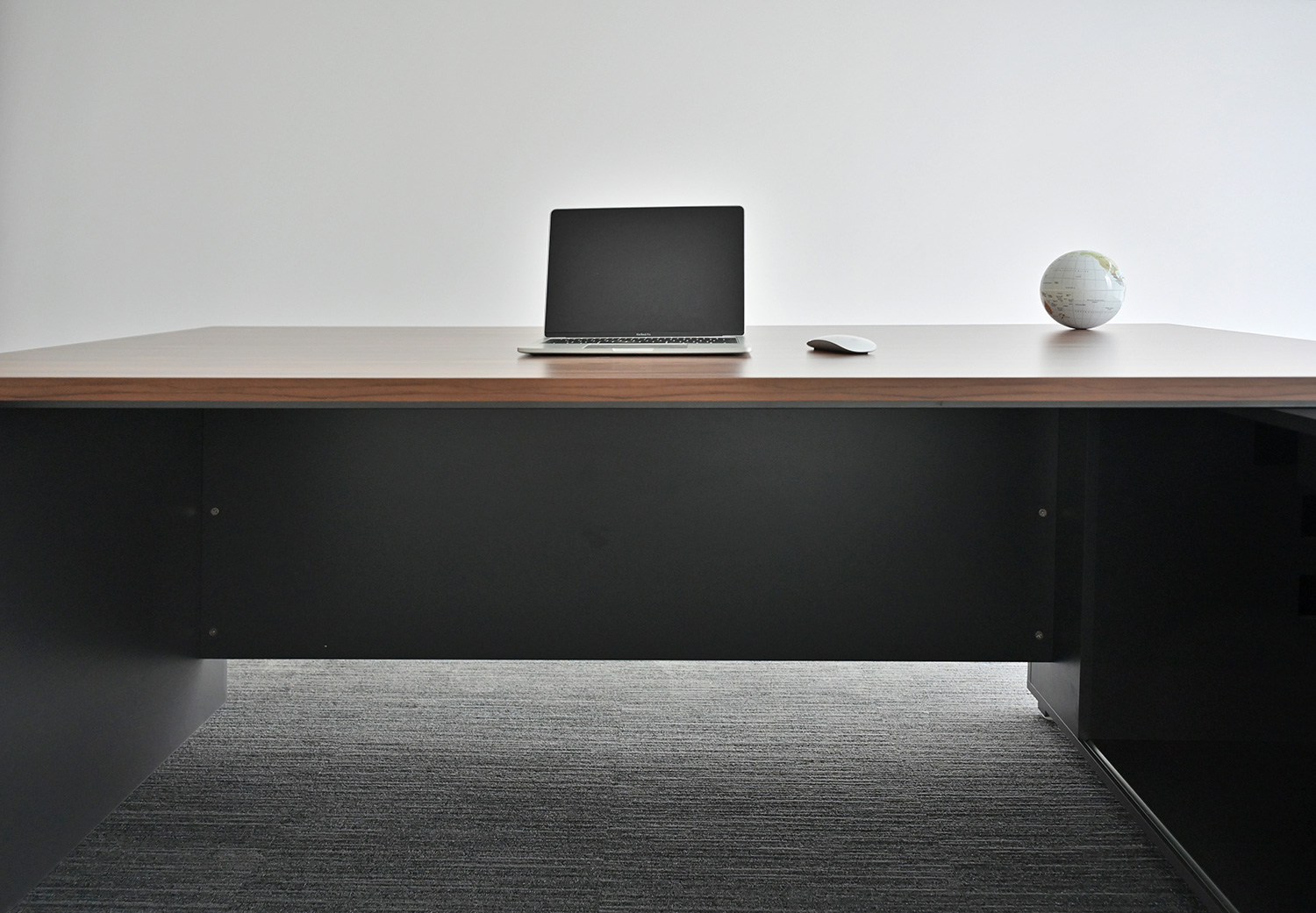 MAXIMUS 主管桌 - 歐凌辦公家具